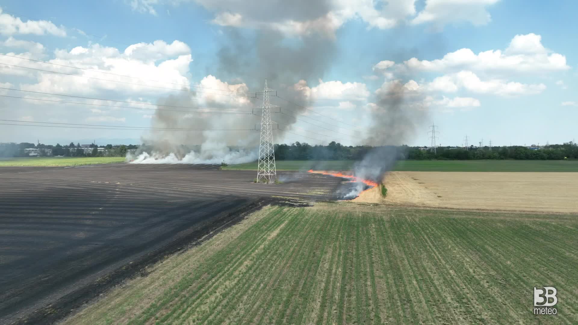 Cronaca - Lombardia, Varese. Incendio tra Origgio e Lainate: il fronte ...